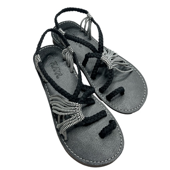 Plaka | Shoes | Plaka Hand Woven Braided Sandal Palm Leaf Strappy ...